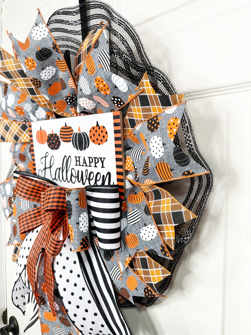 Thin Pumpkin Halloween Wreath - How to Make Wreaths - Wreath Making for ...
