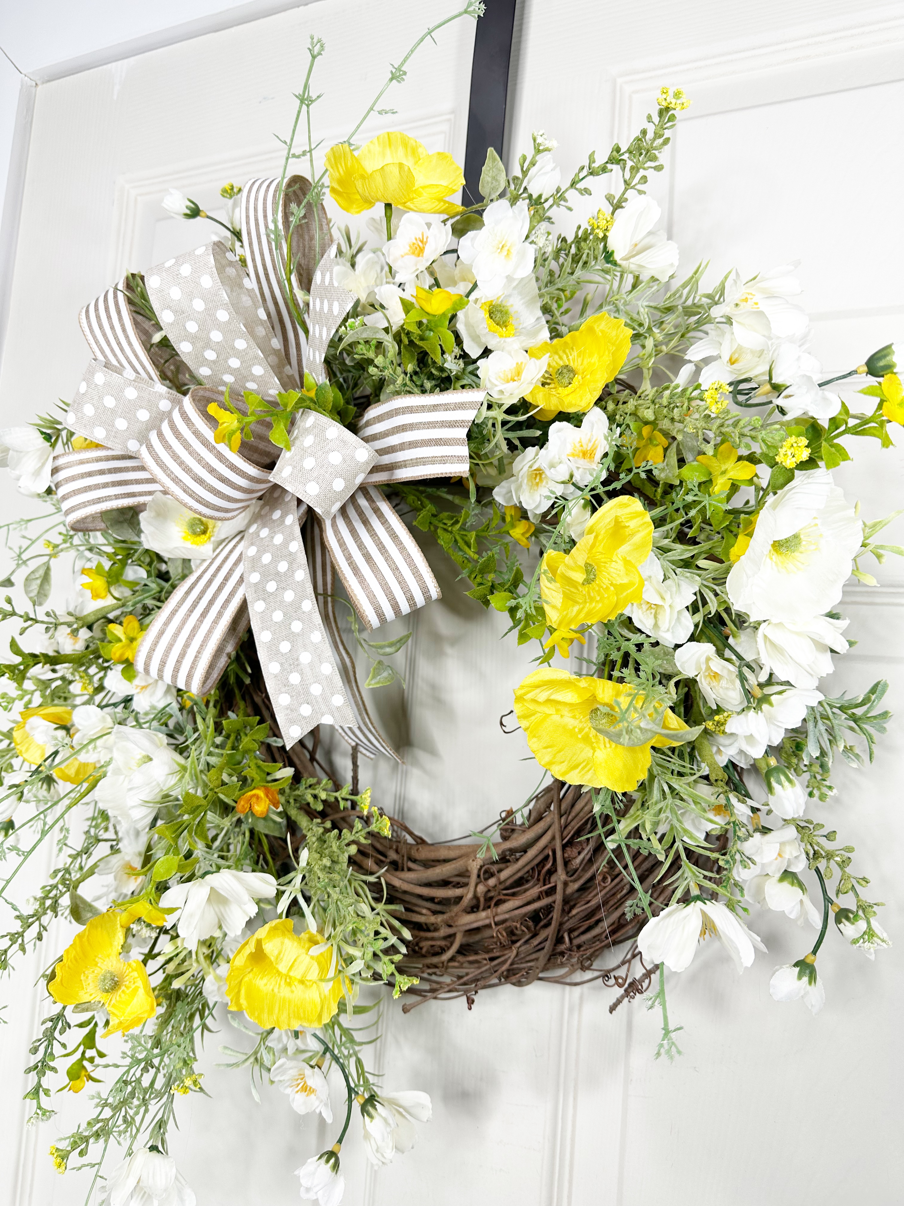 Easy Yellow Floral Grapevine Wreath for Summer - How to Make Wreaths ...