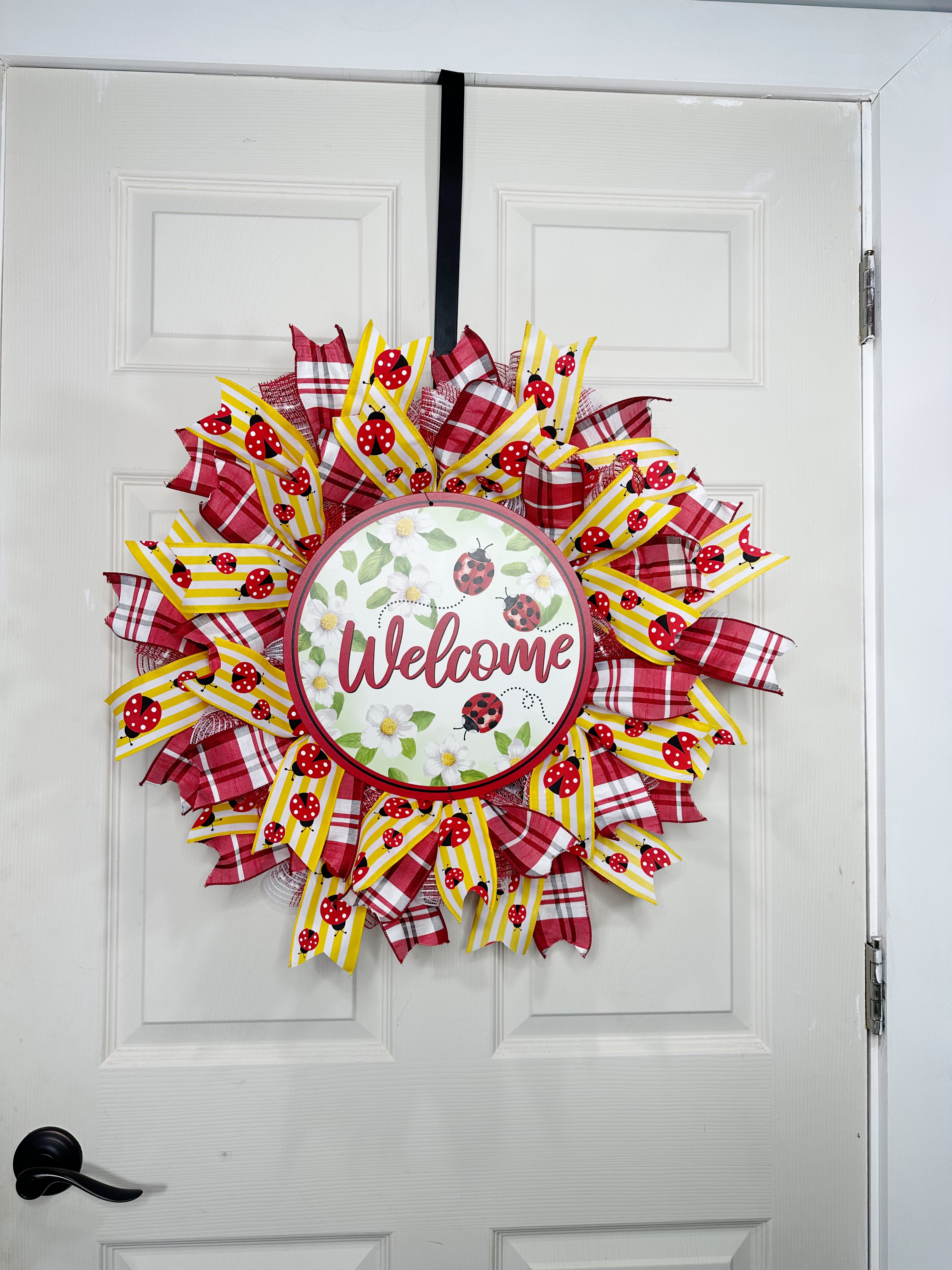Thin Ladybug Wreath Tutorial - How to Make Wreaths - Wreath Making for ...